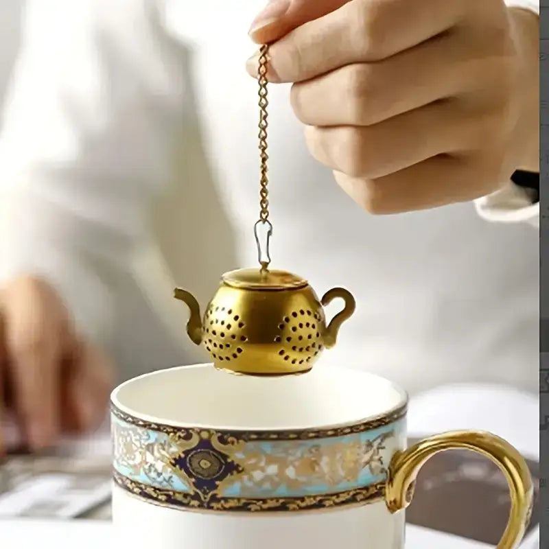 Golden Teapot Shaped Tea Infuser, Tea Drain, Tea strainer – Teas ...